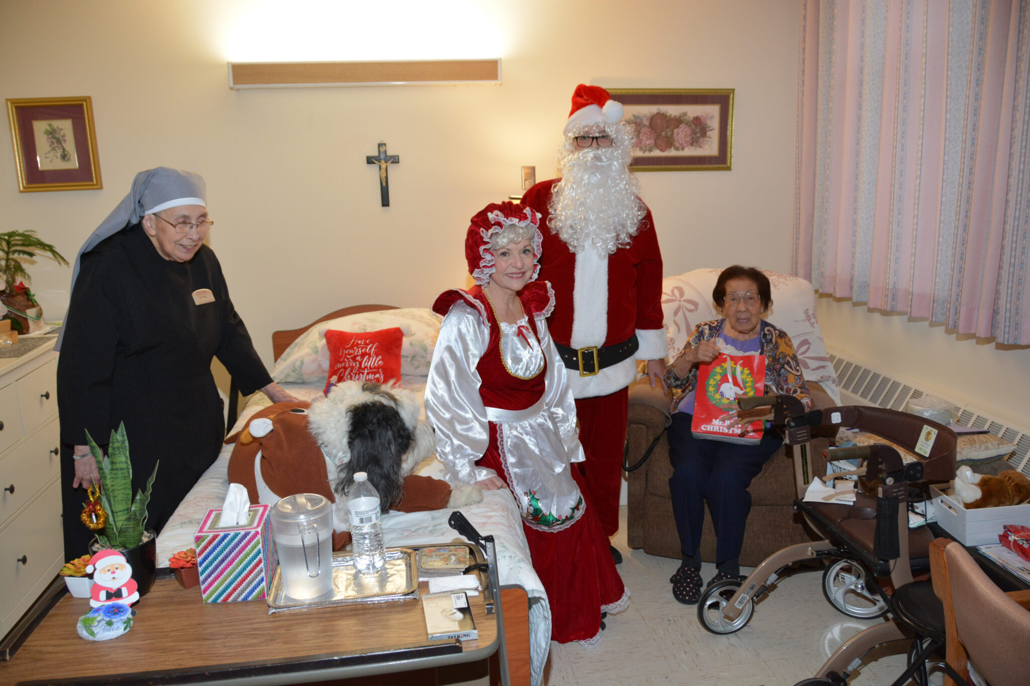 A Christmas Season Filled With Joy - Little Sisters of the Poor - Palatine